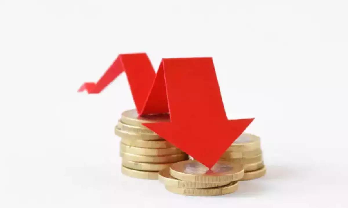 Tech Sector In US Sees A Downfall In Salaries! | Tech Sector In US Sees ...