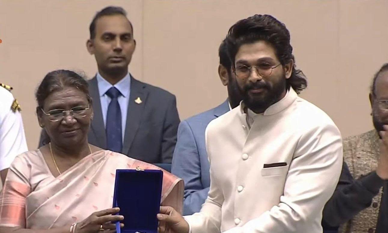 An Iconic Moment As Icon Star Receives National Award! | An Iconic ...