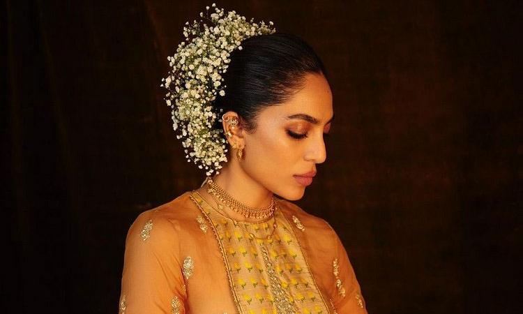 Sobhita Dhulipala's Dazzling Gold Saree Look Steals the Show | Sobhita ...