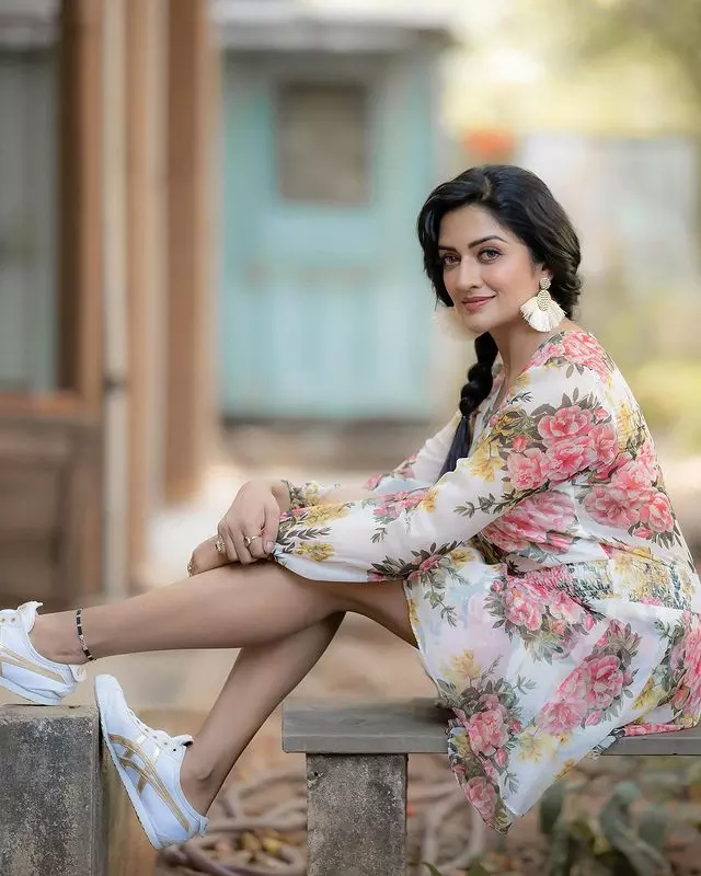 Vimala Raman Steals Spotlight Like a Small Moonlight | Vimala Raman ...