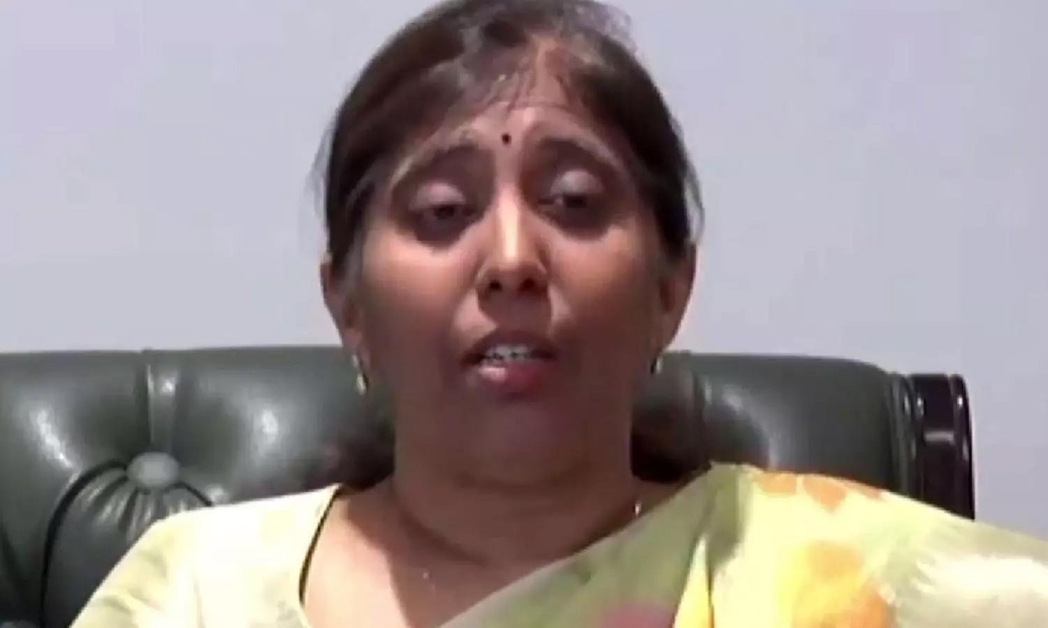 Sunitha Reddy Asks Everyone Not To Vote For YSRCP! | Sunitha Reddy Asks ...