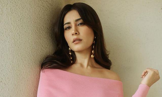 Raashi's Career Relying Heavily On Her Upcoming Releases! | Raashi's ...