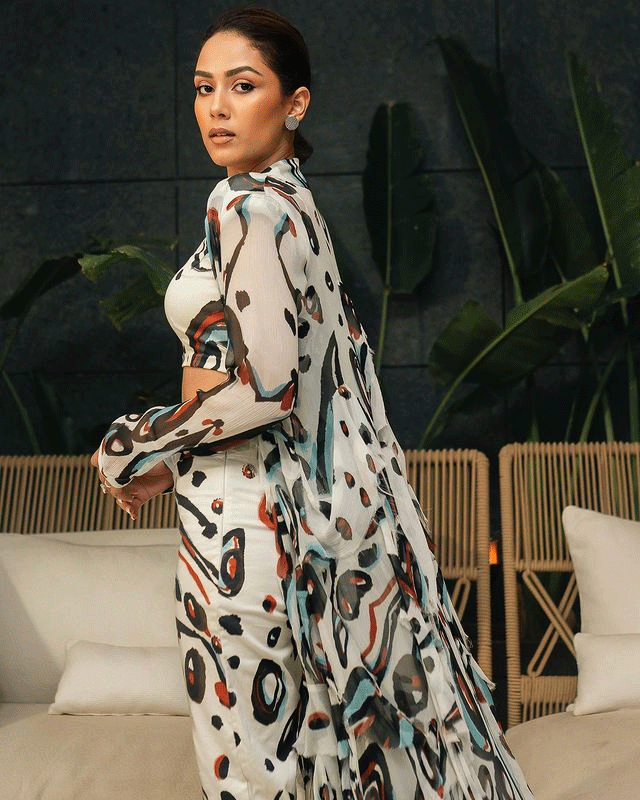 Mira Rajput's Stylish Summer Looks | Mira Rajput's Stylish Summer Looks