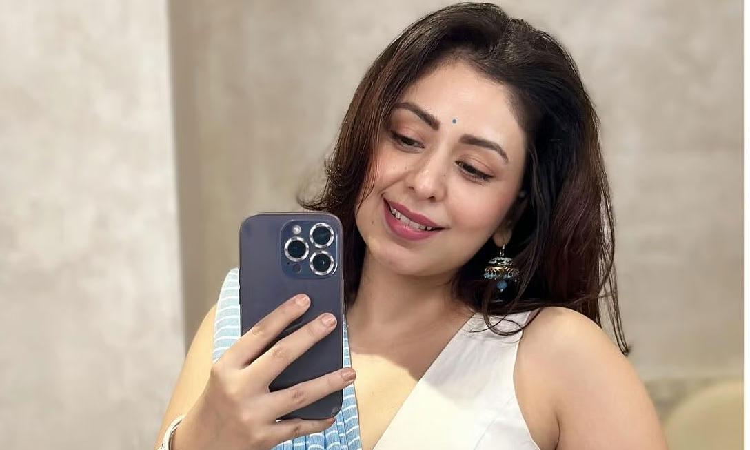 Saloni Bhabi From 'Mirzapur' Steals The Show Completely! | Saloni Bhabi ...