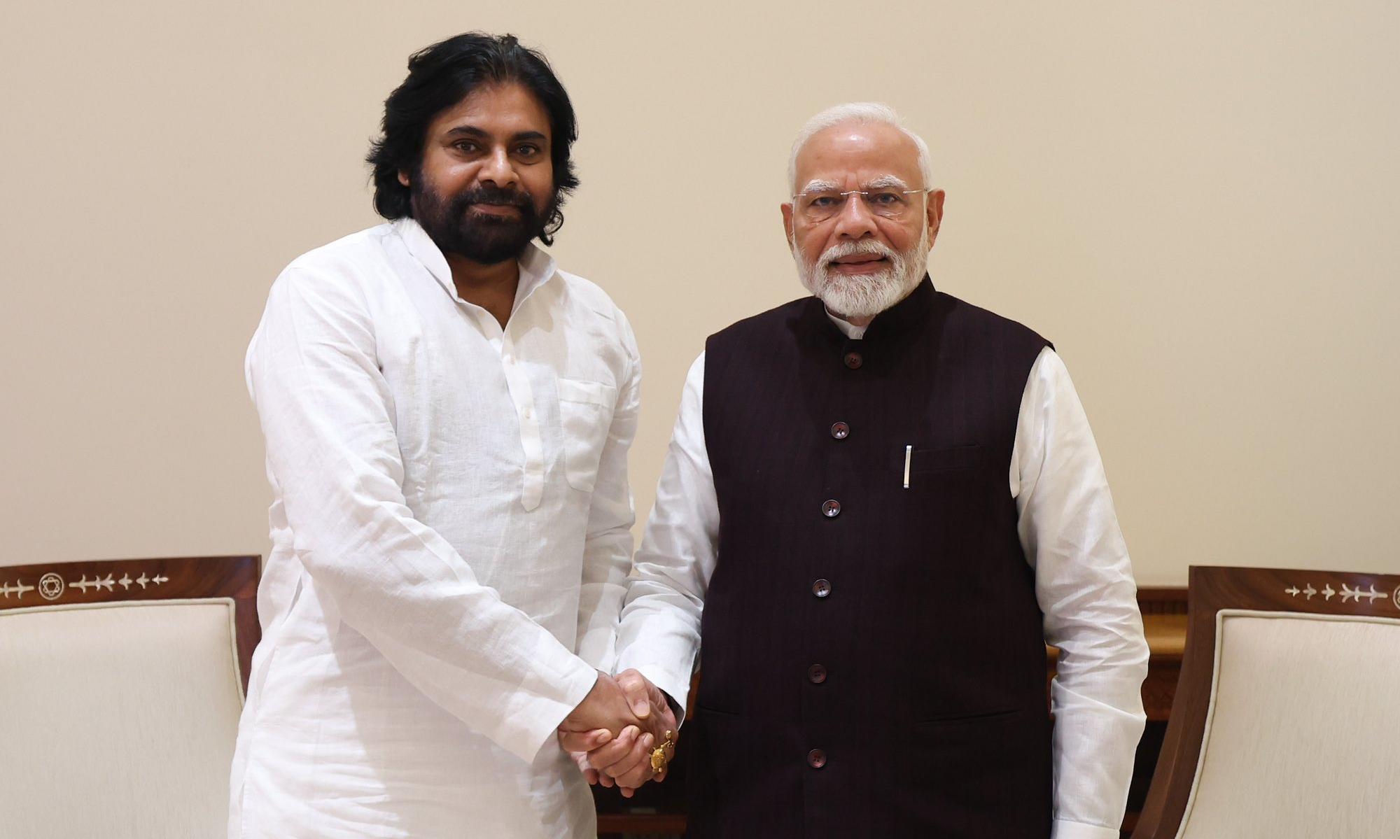 Pawan Kalyan Meets PM Narendra Modi | Pawan Kalyan Meets PM Narendra Modi
