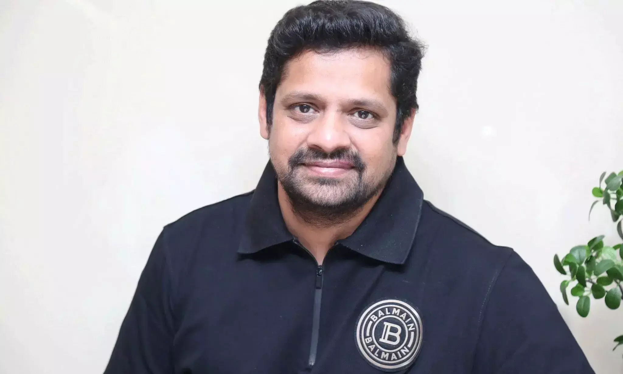 Bunny Vas Flaunts 'AA' Ring, Celebrates Pushpa 2 | Bunny Vas Flaunts ...