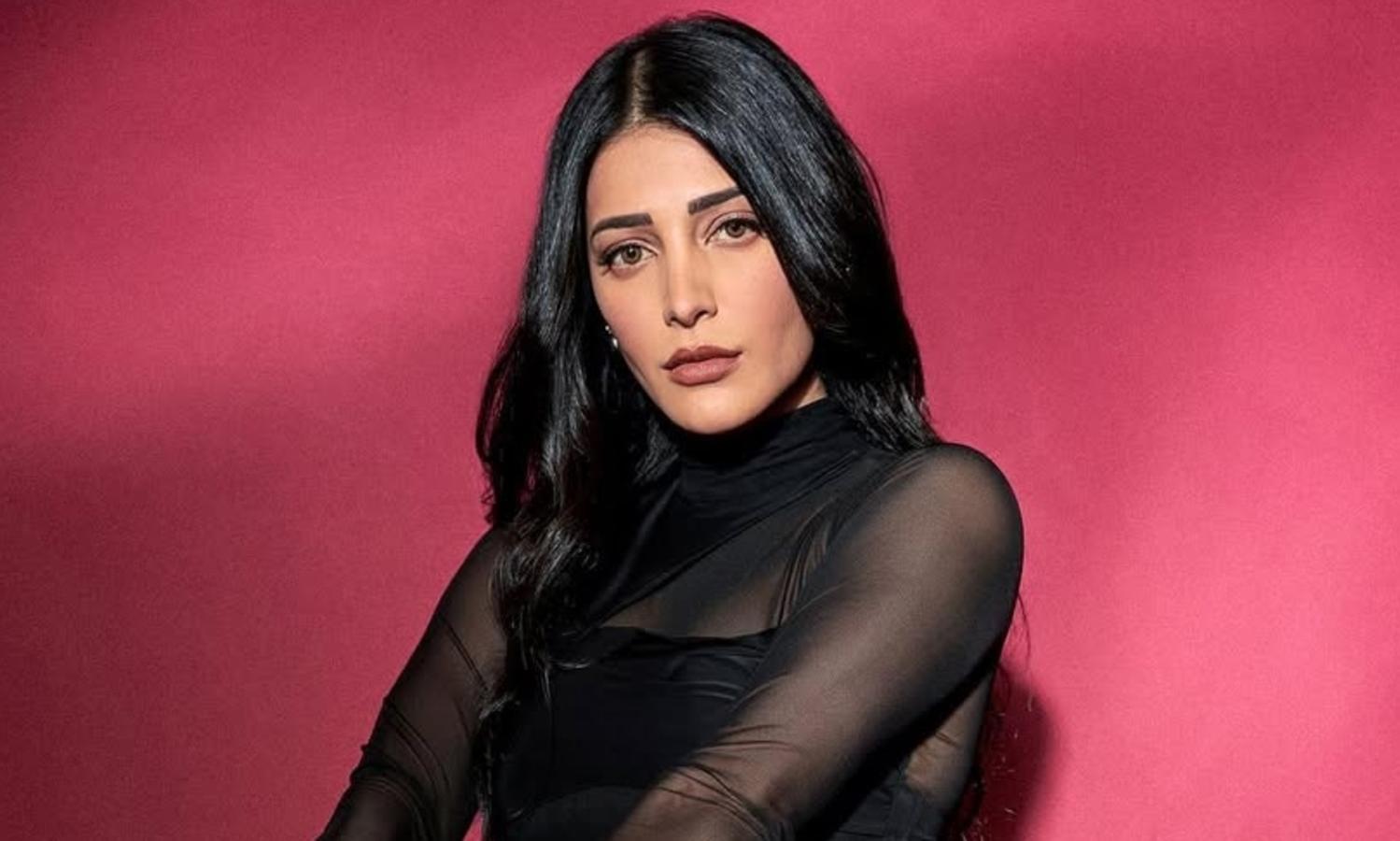 Actress Shruti Haasan Alerts Fans About Twitter Account Hack | Actress Shruti Haasan Alerts Fans ...