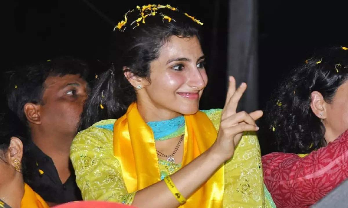 బ్రాహ్మణి పోటీ...తాత తండ్రి సీటు నుంచే...? | Is Nara Brahmani To ...