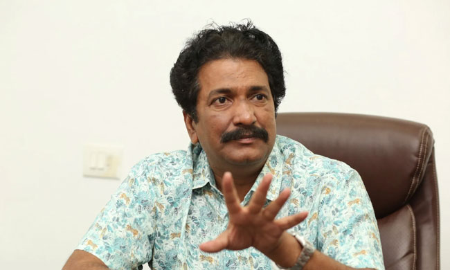 మ‌హేష్ చెప్పిన త‌ర్వాత చిరంజీవి సినిమా సెట్స్ కి! | Anil Sunkara ...