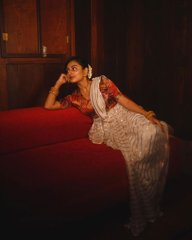 Ravishing Poses Of Esther Anil | Ravishing Poses Of Esther Anil