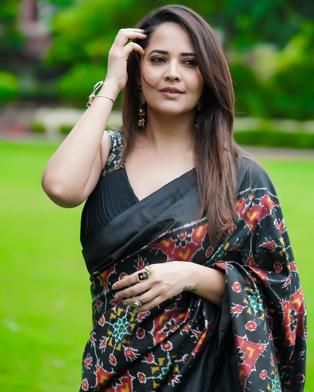Anasuya’s Delightful Clicks In Beautiful Saree! | Anasuya’s Delightful ...