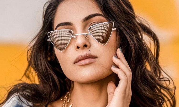 ఫోటో స్టోరి: దివి వ‌ద్య‌త మైండ్ బ్లాక్ ట్రీట్ | Photo Story Mind Block ...