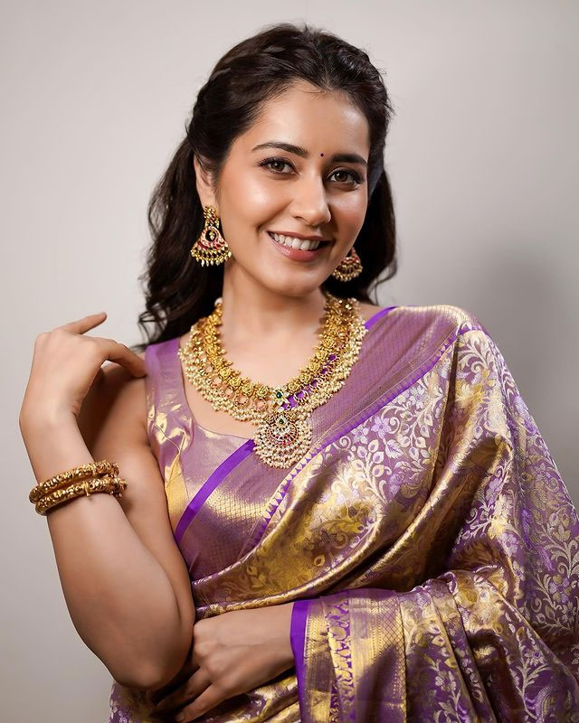Rashi Khanna Saree Look With Sheer Elegance | Rashi Khanna Saree Look ...