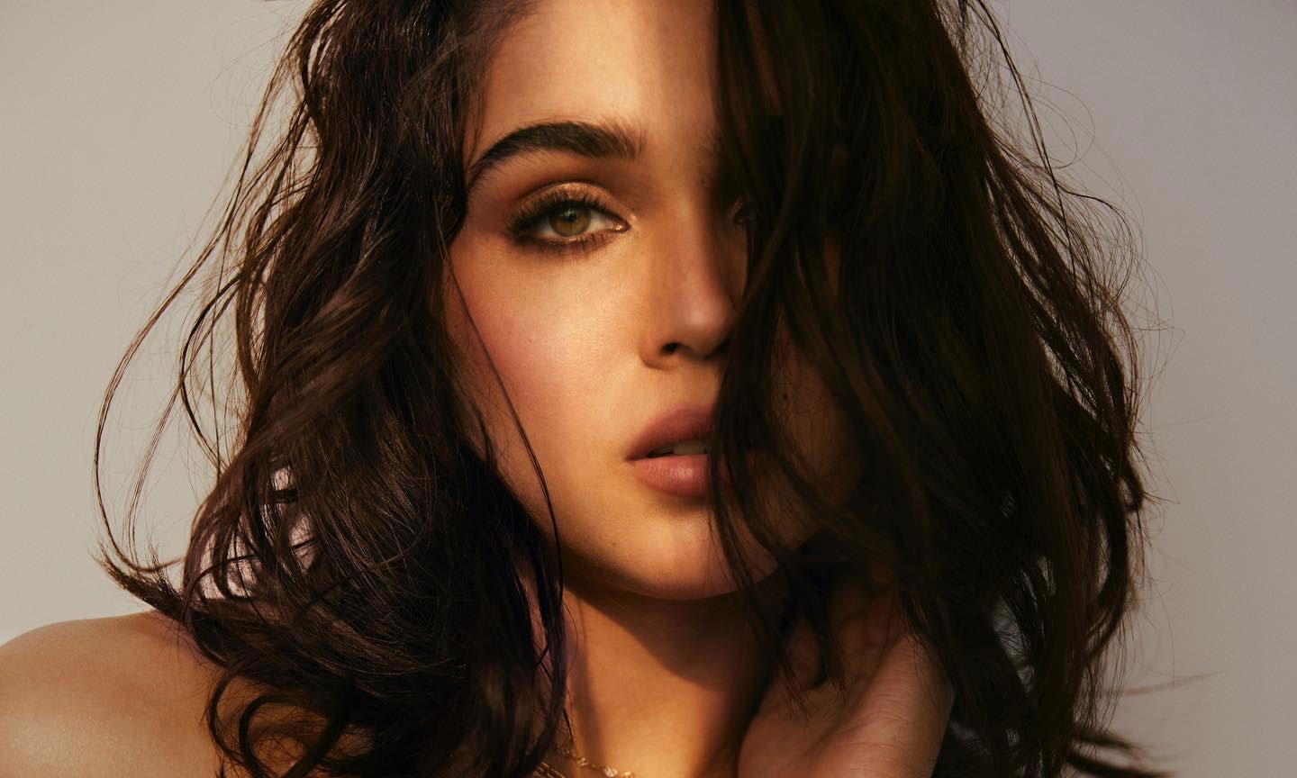 Sharvari Wagh's Sensational Bold Style | Sharvari Wagh Photo Talk