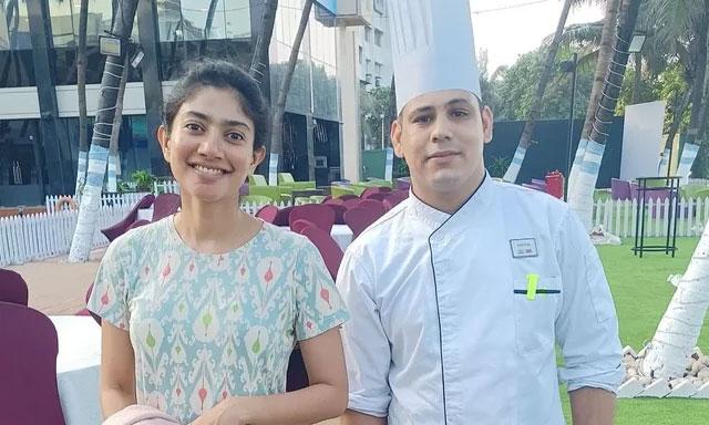 ముంబైలో సాయిప‌ల్ల‌వి.. కార‌ణ‌మిదేనా? | Sai Pallavi in Mumbai.. Is it ...