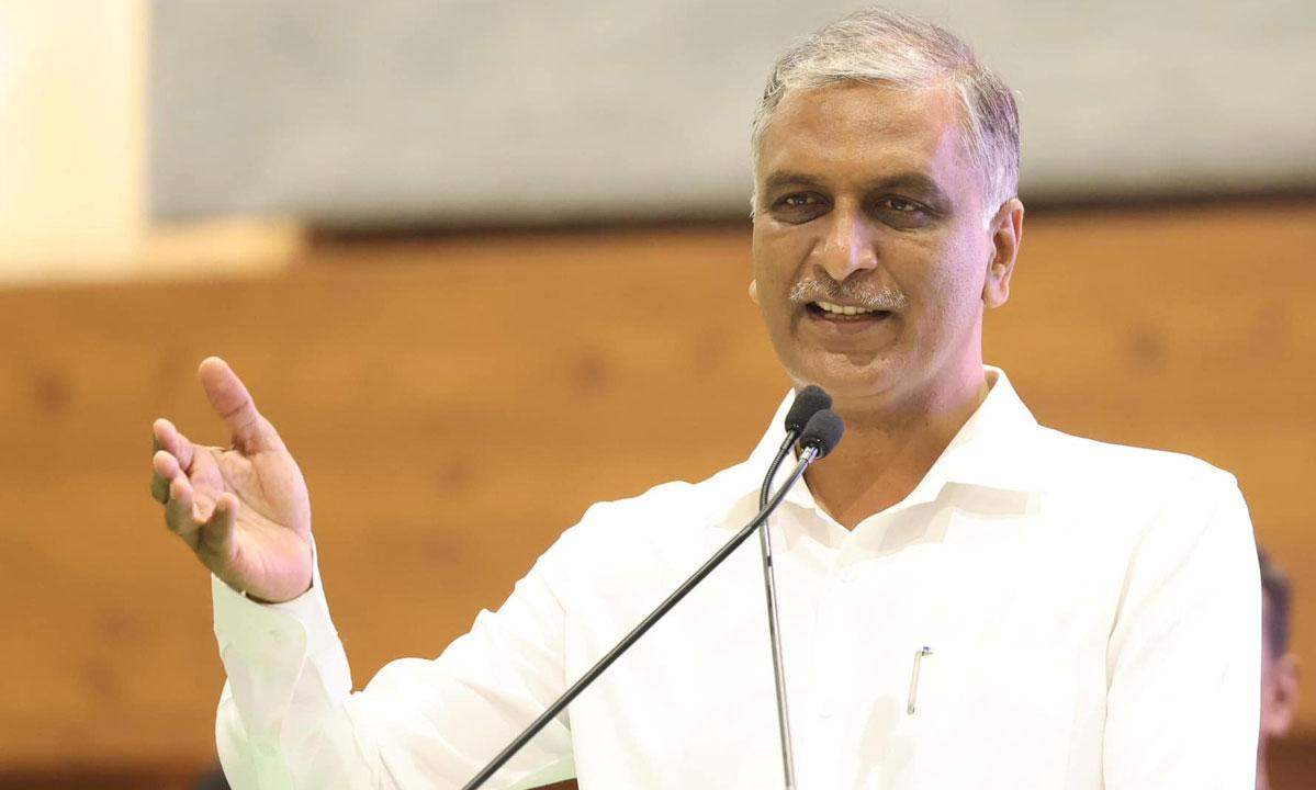 బీయారెస్ ని దించడం అంటే ప్రజలు రిస్క్ చేస్తున్నట్లేనా...? | Harish Rao ...