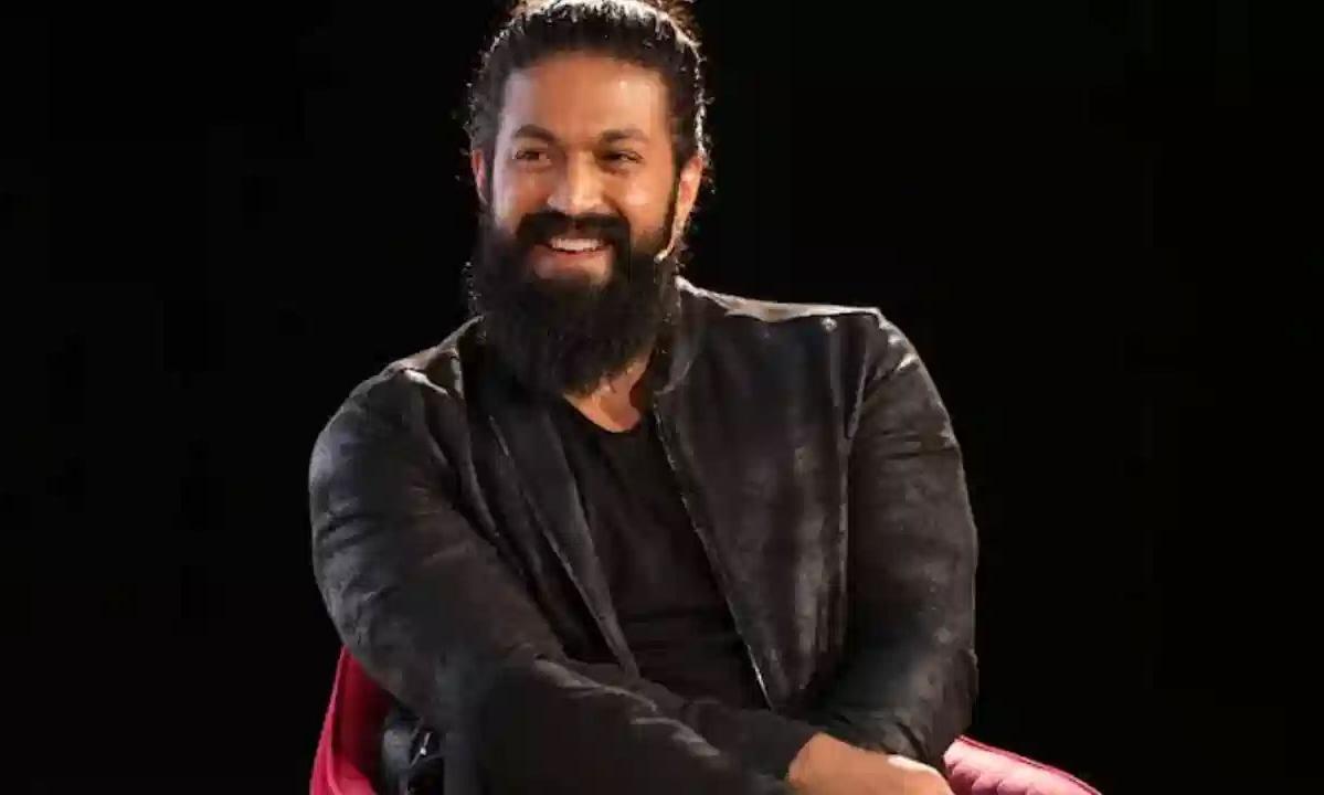 ఆలస్యంపై క్లారిటీ ఇచ్చిన రాకింగ్ స్టార్ యష్ | Rocking star Yash gave ...