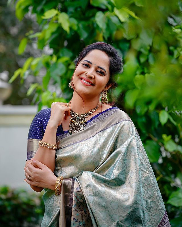 Anasuya Bharadwaj Elegance in Traditional Attire | Anasuya Bharadwaj ...