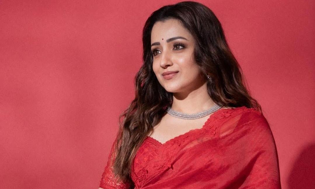 త్రిష.. ఈసారి ఏకంగా బడా ఆఫర్ | Bollywood Movie Offer For Trisha