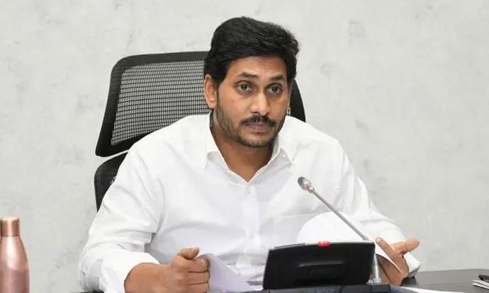 వారసులకు ఓకే అన్న జగన్...! | Jagan gave tickets to their successors