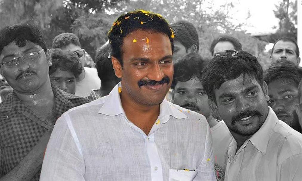వంగవీటికి వైసీపీ ఆఫర్... బెజవాడలో రీ సౌండ్ ...!? | Ysrcp Offer In ...