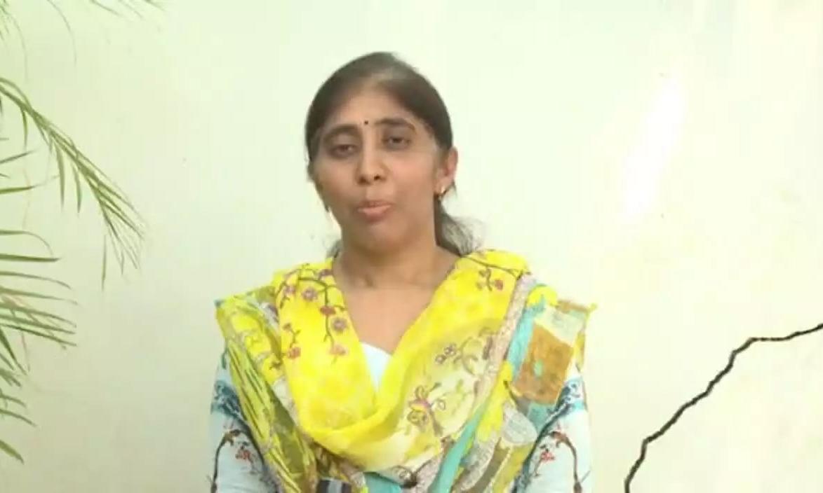 ఇక సునీత వంతు! | Sunitha joining Congress