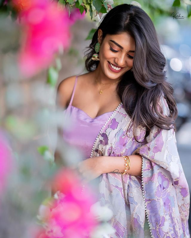 Supritha Naidu Mesmerizes Fans with Graceful Glamour | Supritha Naidu ...