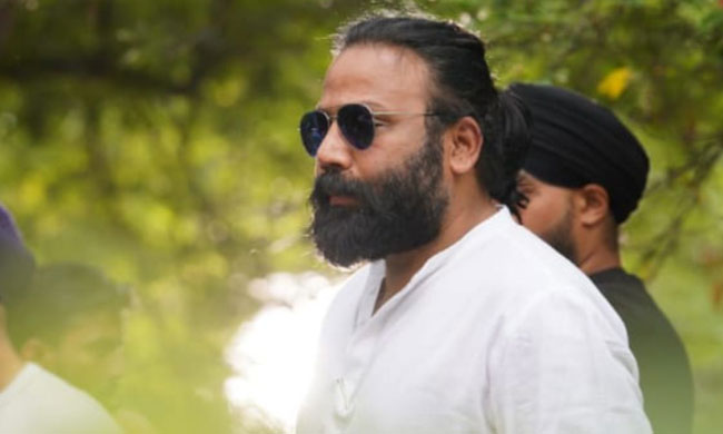 ఎనిమాల్ డైరెక్టర్.. భవిష్యత్తులో హై వోల్టేజ్ కాంబినేషన్స్ | Animal Director.. High Voltage ...