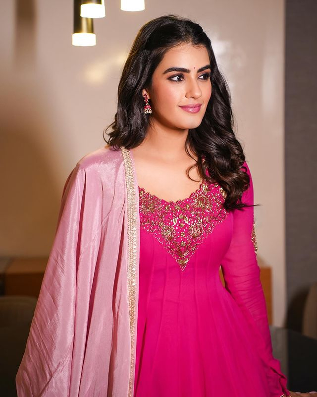 Kavya Thapar Paints The City Pink | Kavya Thapar Paints The City Pink