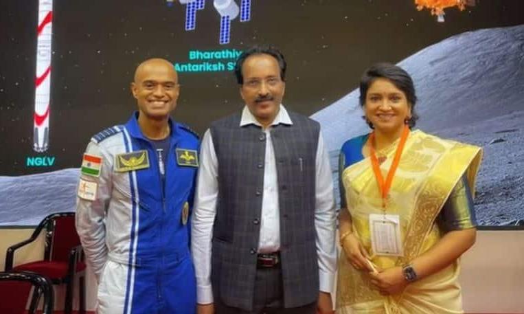 "గగన్‌ యాన్" వ్యోమగామిని పెళ్లి చేసుకున్న ప్రముఖ నటి! | Actress Lena Second Marriage with ...