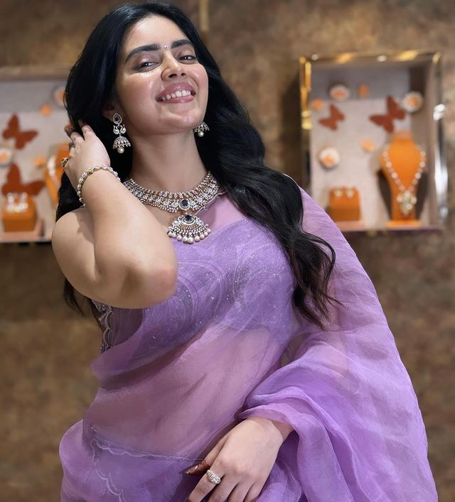 Kushitha Kallapu's striking pictures in saree.. | Kushitha Kallapu's ...