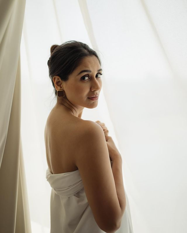 Nikita Dutta's Stunning Instagram Photos Spark Social Media Frenzy ...