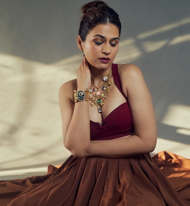 Shraddha Das Biscuit Wear Check Out Her Stunning Pics Shraddha Das