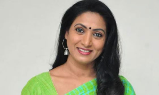 భ‌ర్త‌కు దూరంగా ఆమ‌ని కార‌ణ‌మ‌దేనా? | Veteran actress Amani About Her ...