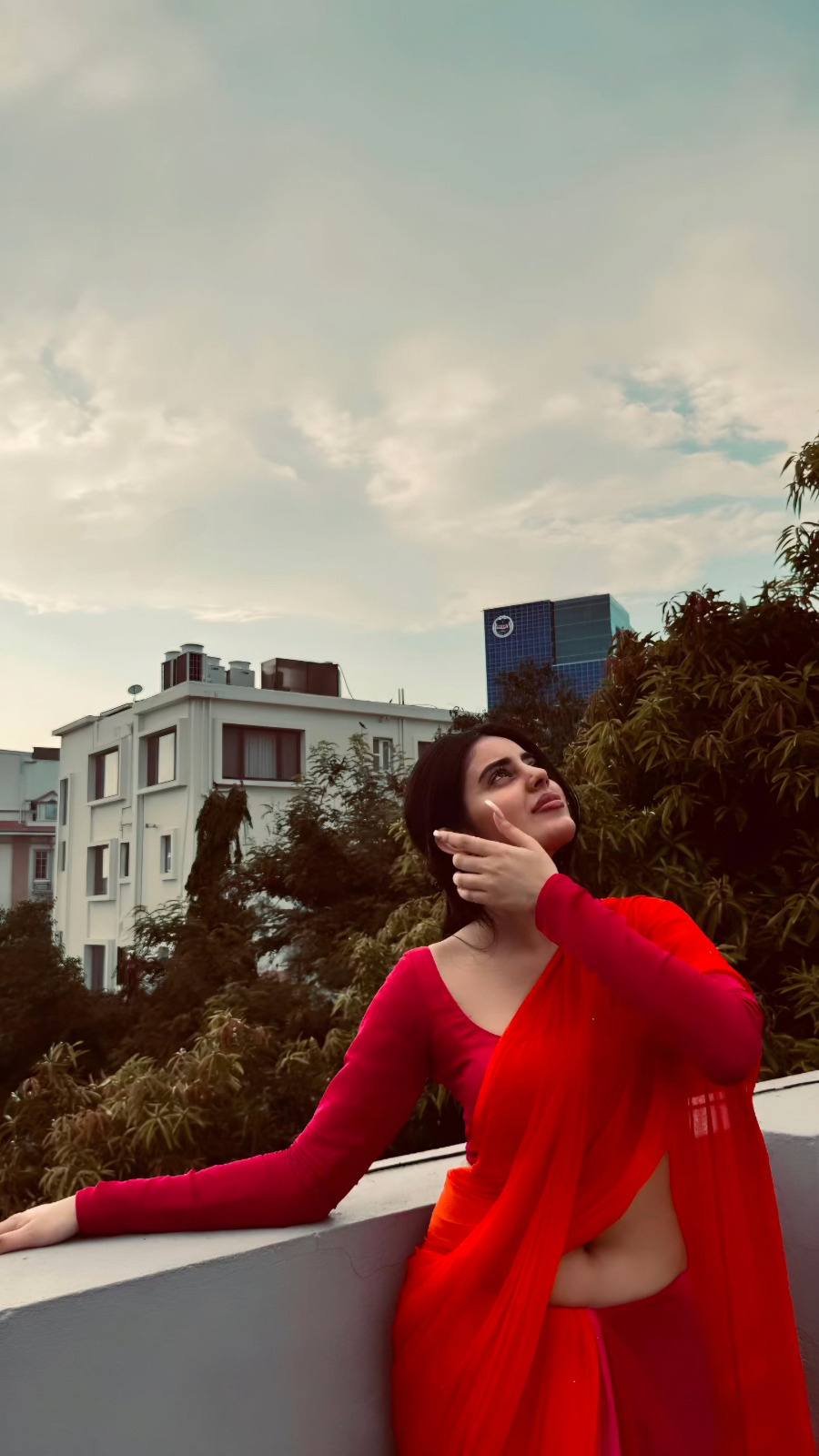 Kushita Kallapu s Pink Bliss in a Red Kiss | Kushita Kallapu s Pink ...