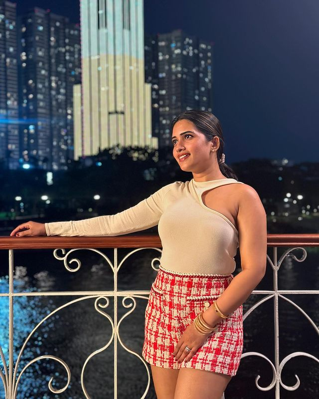 Sravanthi is Charmingly Casual in Her Vacation Outfit | Sravanthi is ...