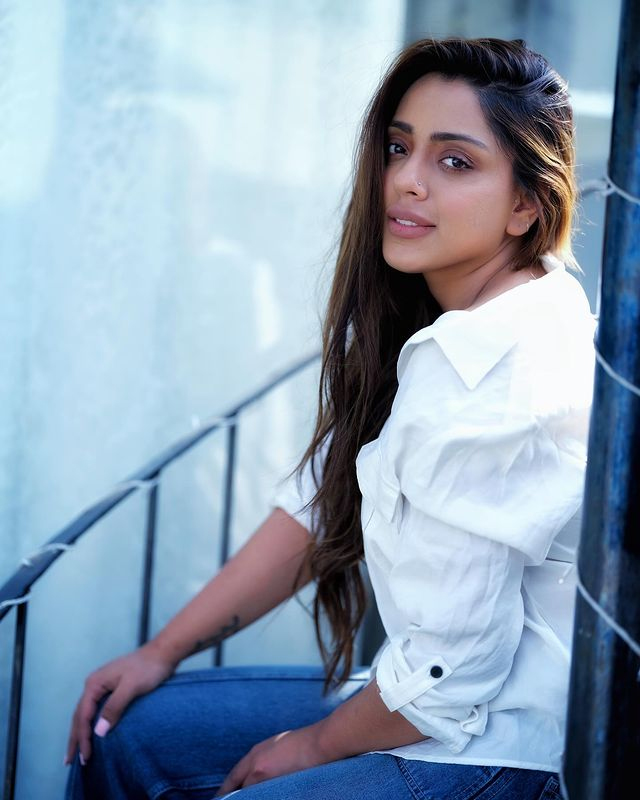 Deviyani Sharma's Latest Looks Turn Heads | Deviyani Sharma's Latest ...