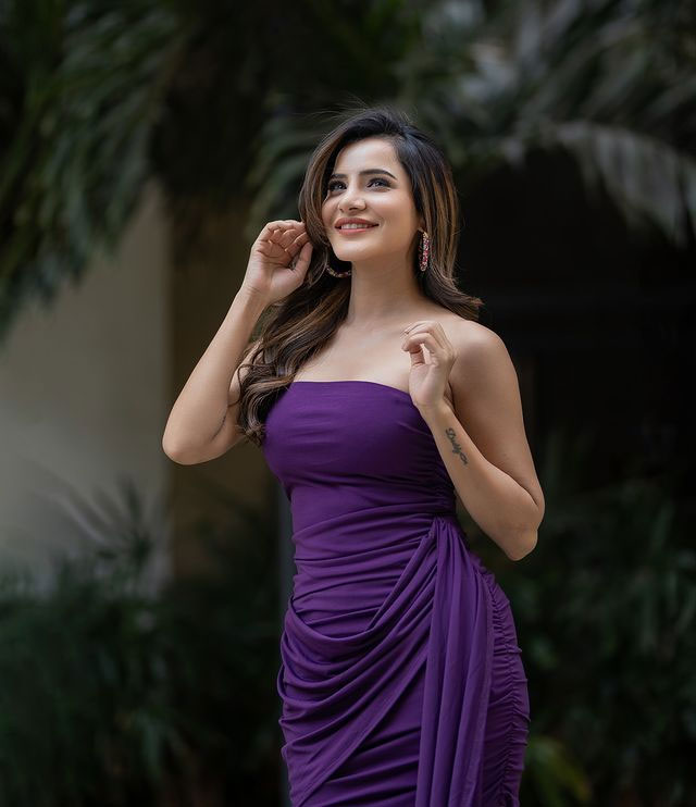 Purple Is So Dreamy On Ashu Reddy | Purple Is So Dreamy On Ashu Reddy