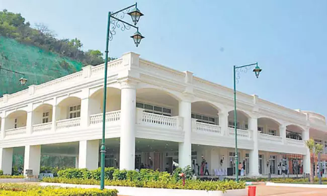 రుషికొండ ప్యాలెస్‌.. వెలుగులోని మరో సంచలన అంశం! | Rushikonda Palace ...