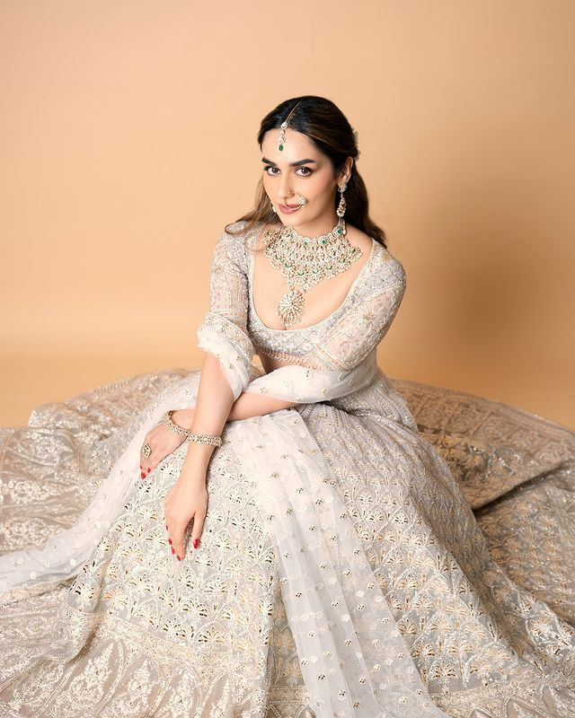 Manushi Chillar Dons Lehenga for The Ambanis Wedding | Manushi Chillar ...