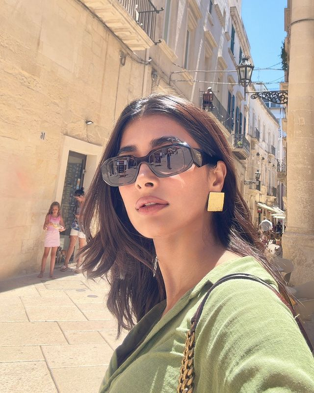 Pooja Hegde's Vacation Snaps in Green | Pooja Hegde's Vacation Snaps in ...