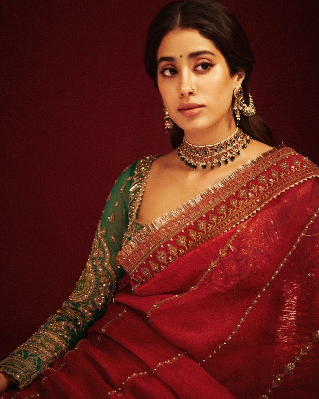 Jahnvi Kapoor Looks Absolutely Ravishing | Jahnvi Kapoor Looks ...