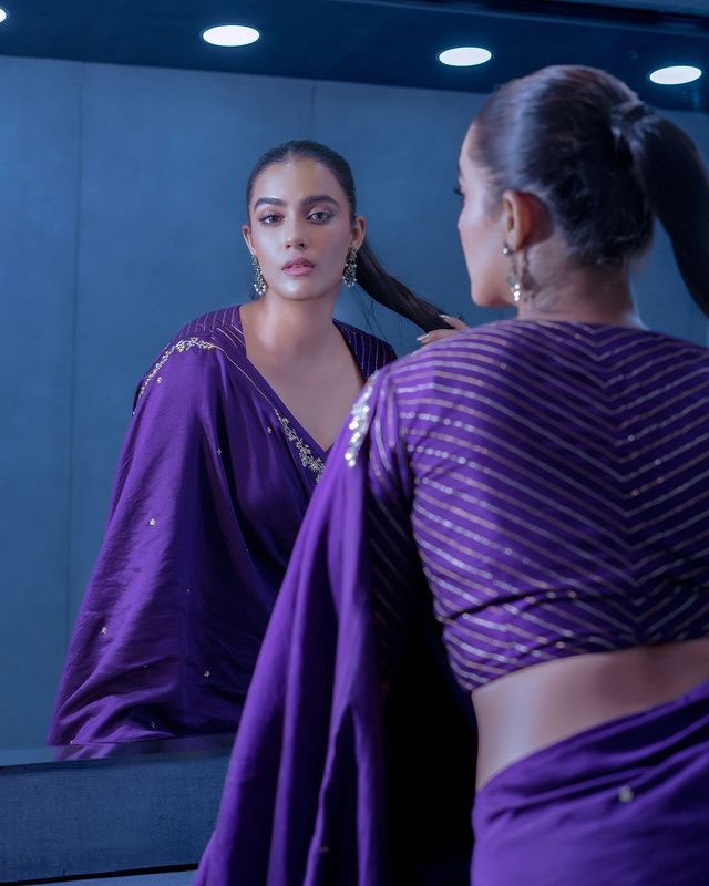 Kavya Thapar In Love With Sarees | Kavya Thapar In Love With Sarees