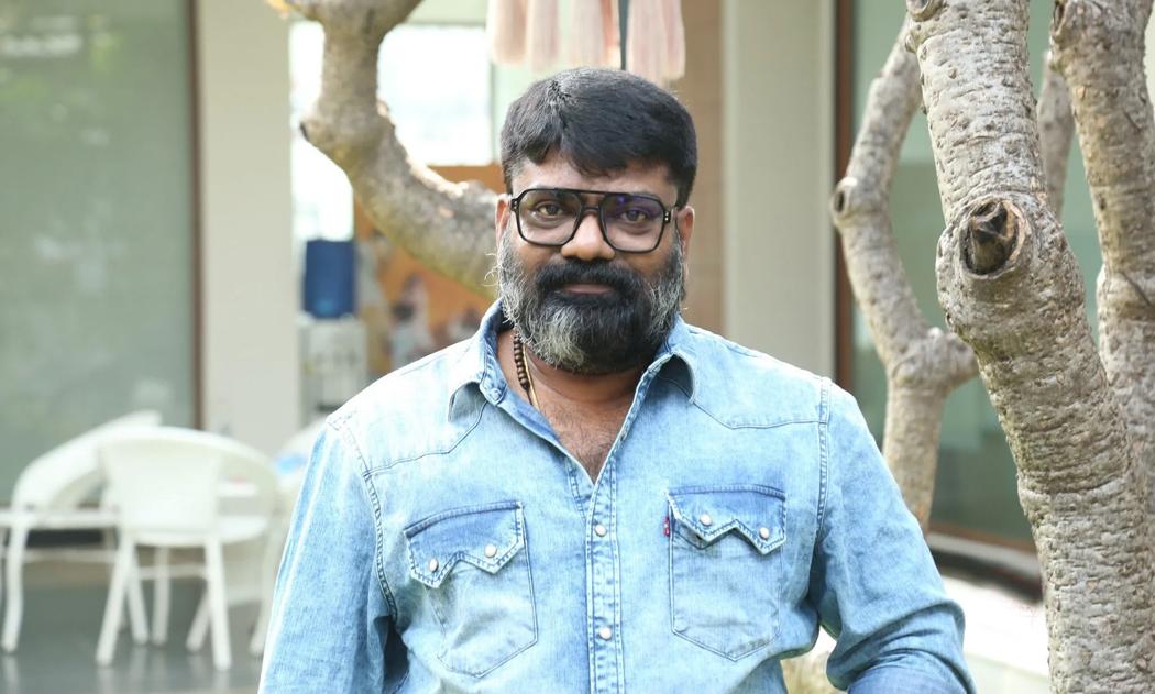 20 ఏళ్ల తర్వాత కూడా చెప్పుకునేలా..! | Karuna Kumar About Matka Movie