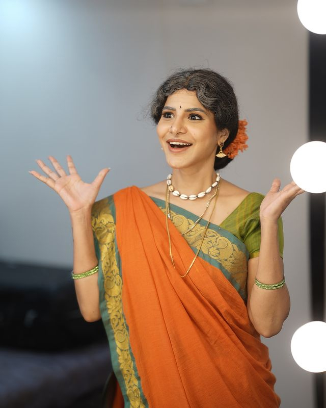 Here is How Ashu Reddy Looks In Her 60’s | Here is How Ashu Reddy Looks ...