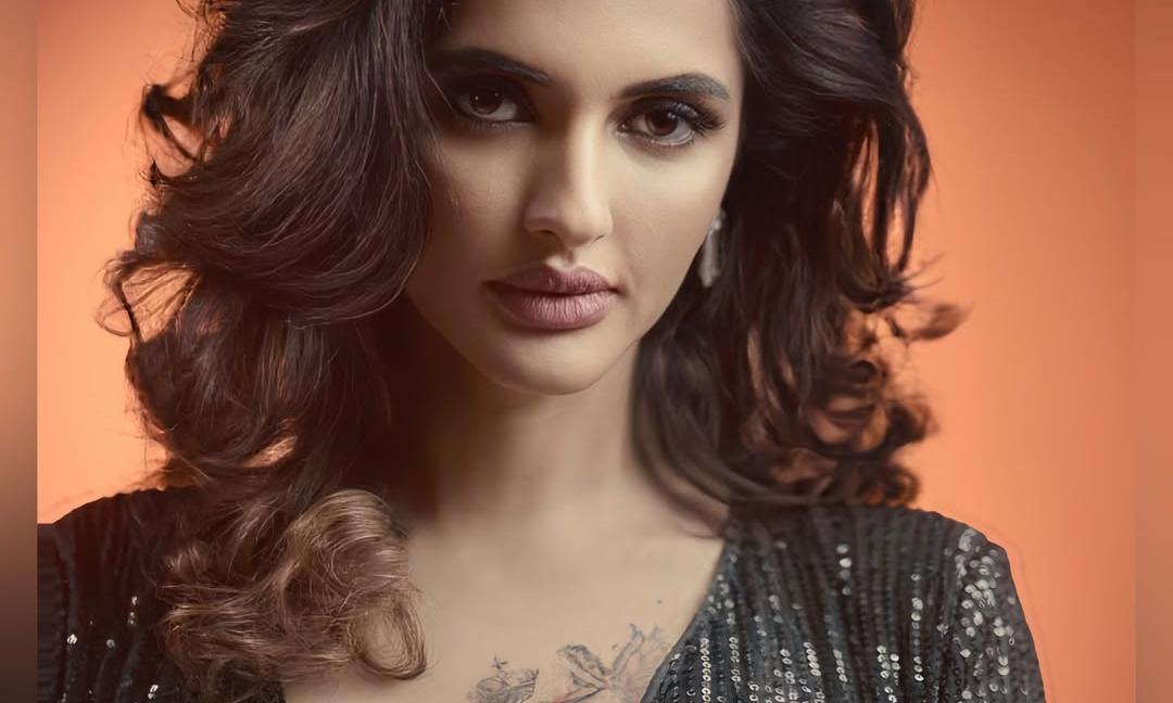 జ్యోతి పూర్వాజ్ న్యూ కిల్లర్ లుక్ | Jyoti Purvaj is taking a new turn ...