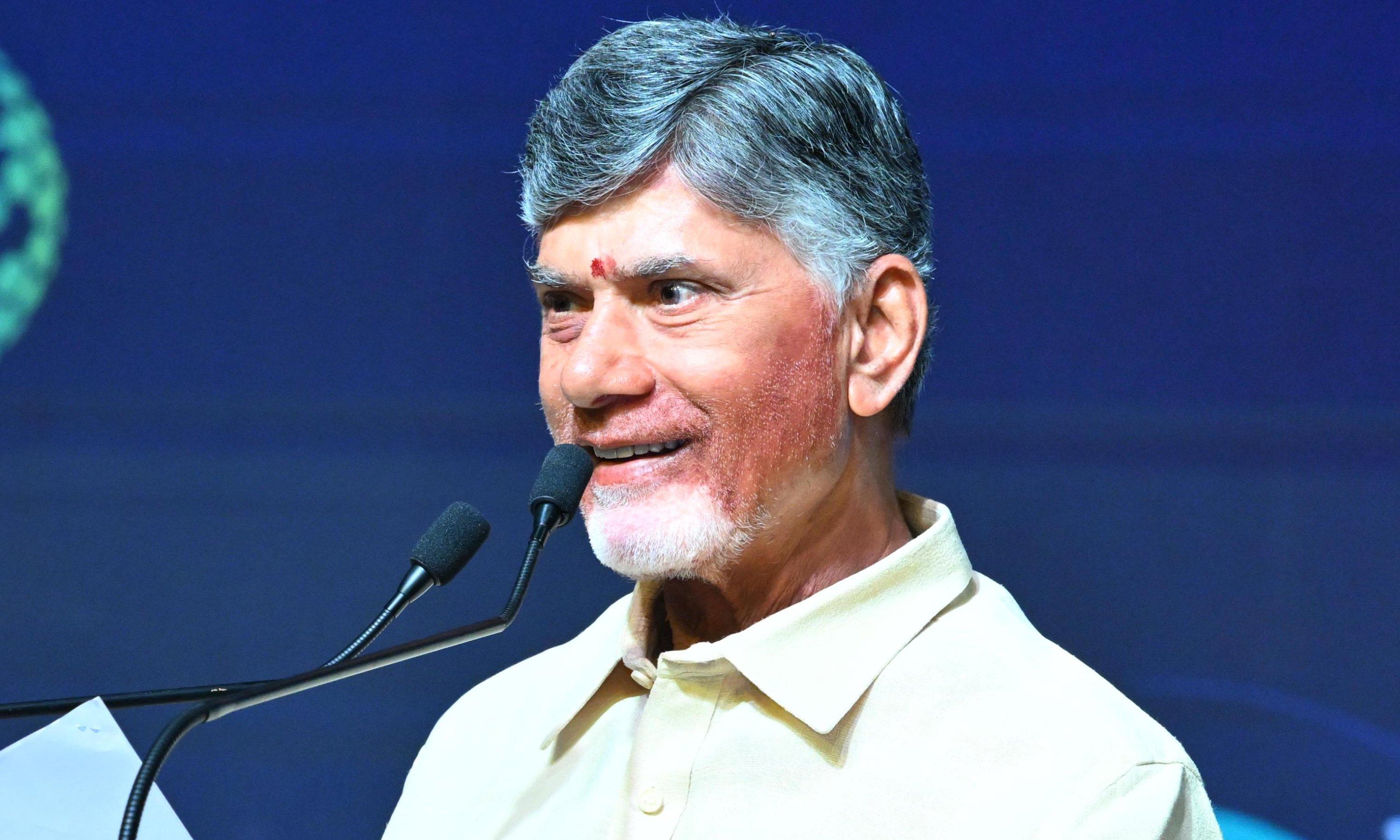 బాబు ఏజ్ తో వైసీపీ పాలిటిక్స్ బూమరాంగేనా ? | YCP says that Babu is the ...