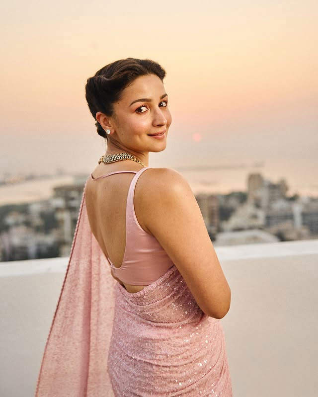 Alia Bhatt Dazzles in Pink Saree at Aadar Jain's Wedding | Alia Bhatt ...