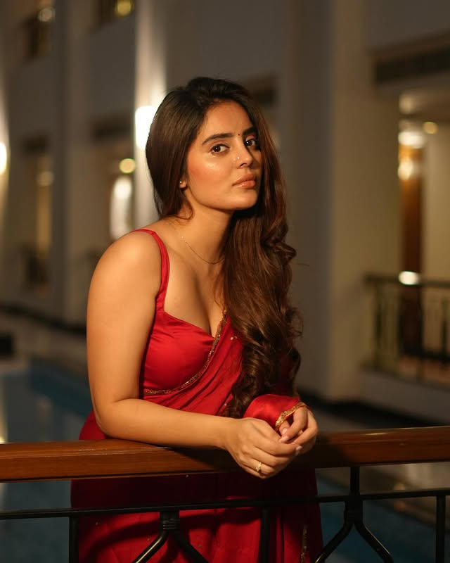 Kushitha Kallapu Turns Heads In A Dazzling Red Saree | Kushitha Kallapu Turns Heads In A ...