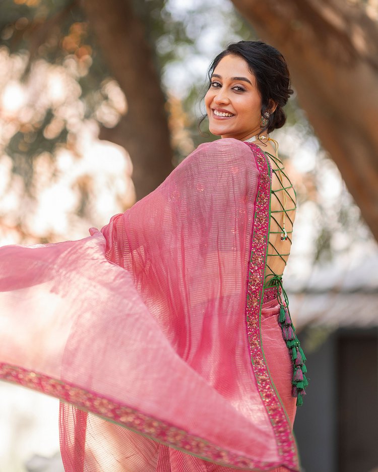 Regina Cassandra: A Vision of Elegance in Sarees | Regina Cassandra: A Vision of Elegance in Sarees